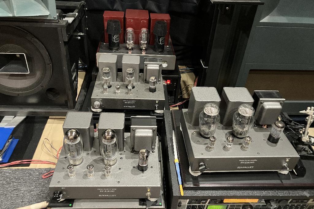 真空管アンプ: Grope in the Dark